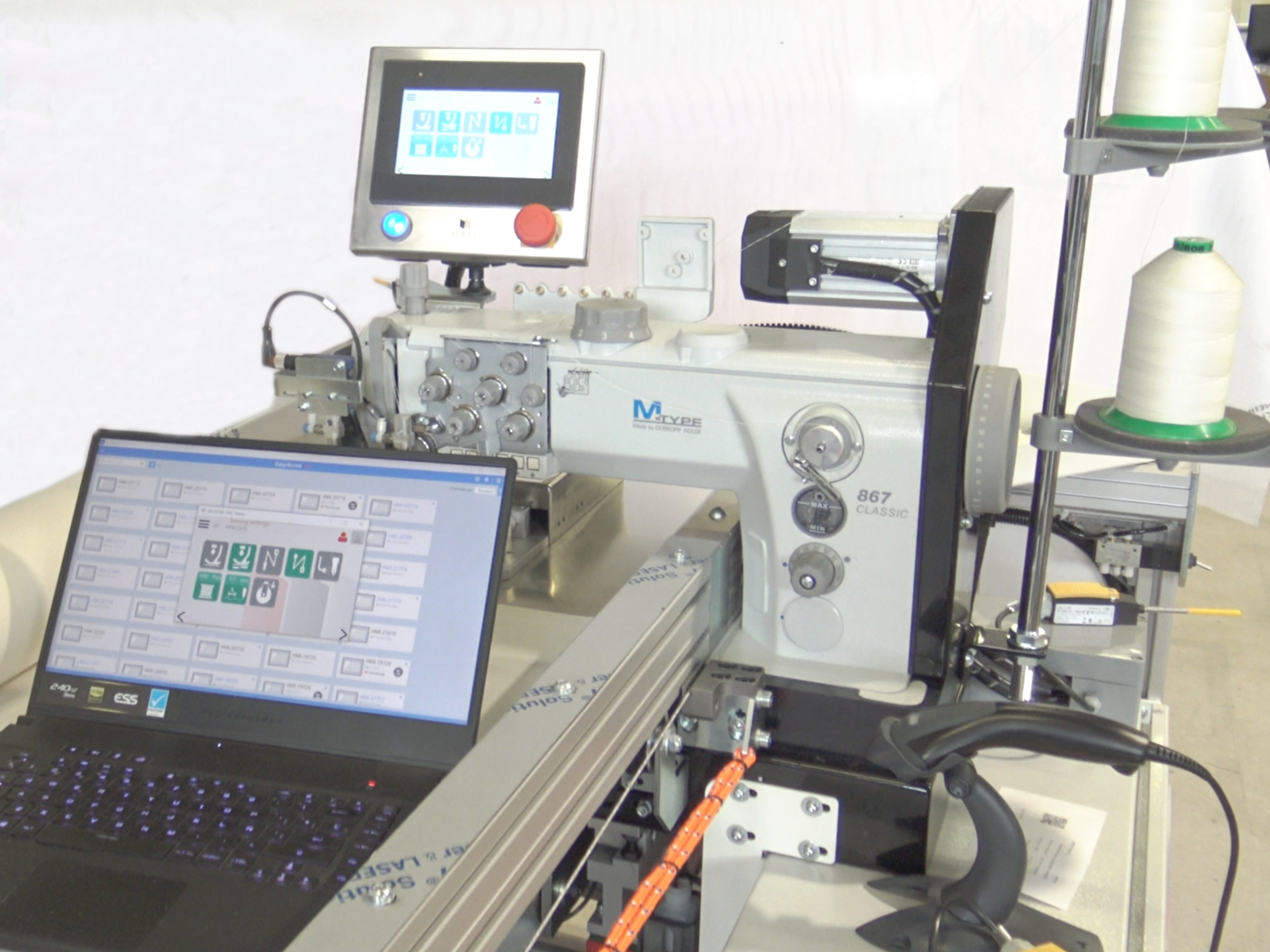 Automatic sewing machine / Matic